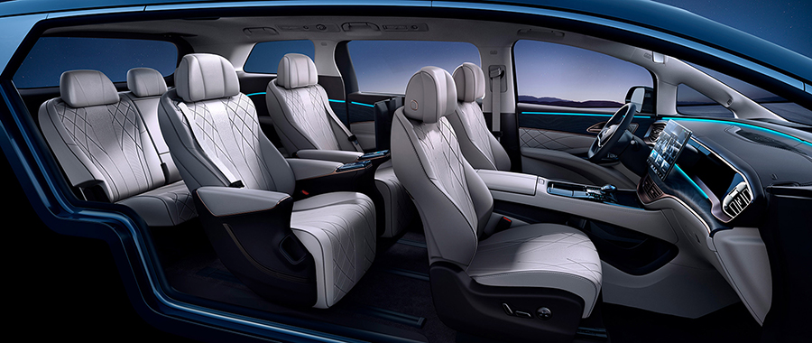 BYD Denza D9 luxury electric MPV, fully charged, can run for 600 km, ready to be displayed at ...