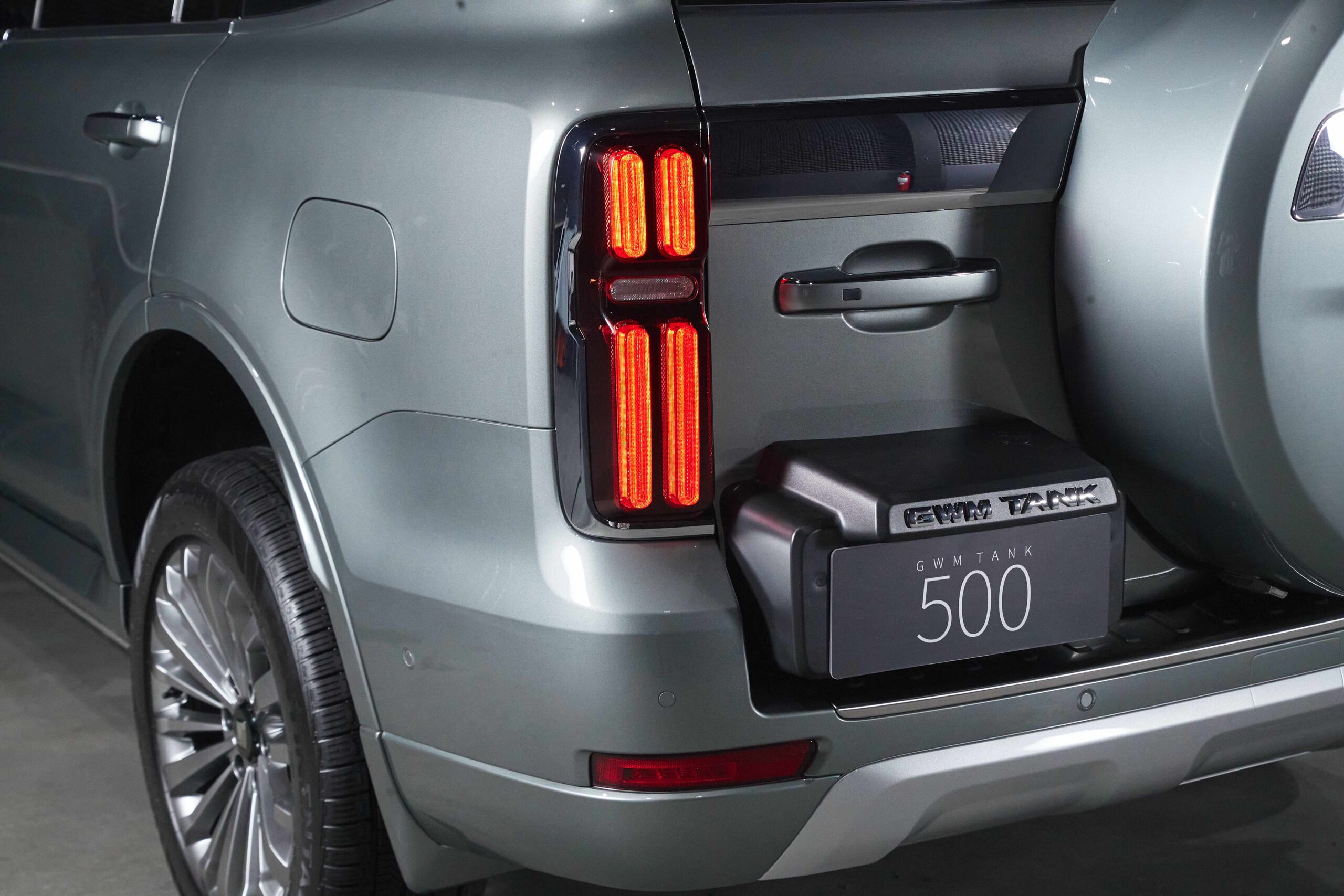 All New GWM TANK 500 Hybrid SUV, luxury utility vehicle with 350 ...